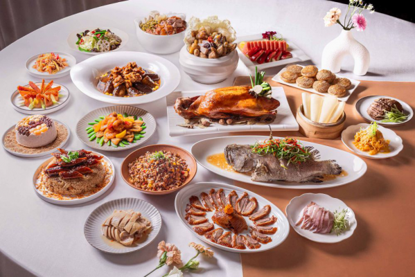 板橋凱撒迎母親節 家宴桌菜及蓮花餐廳Buffet同步登場│產經新聞網