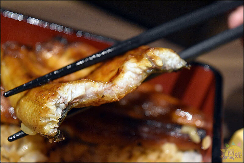 台中好吃鰻魚飯。御成町浪漫鰻屋老虎城店(附最新菜單)。鰻魚飯、丼飯通通大份量好好吃!!小菜湯品鰻魚醬汁免費續。本文登上奇摩首頁-台灣美食專區