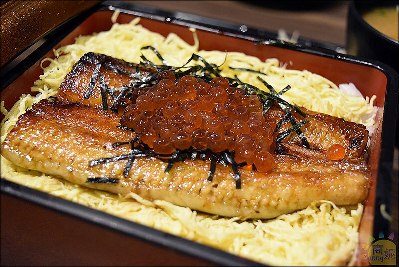 台中好吃鰻魚飯。御成町浪漫鰻屋老虎城店(附最新菜單)。鰻魚飯、丼飯通通大份量好好吃!!小菜湯品鰻魚醬汁免費續。本文登上奇摩首頁-台灣美食專區