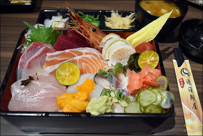 台中好吃鰻魚飯。御成町浪漫鰻屋老虎城店(附最新菜單)。鰻魚飯、丼飯通通大份量好好吃!!小菜湯品鰻魚醬汁免費續。本文登上奇摩首頁-台灣美食專區